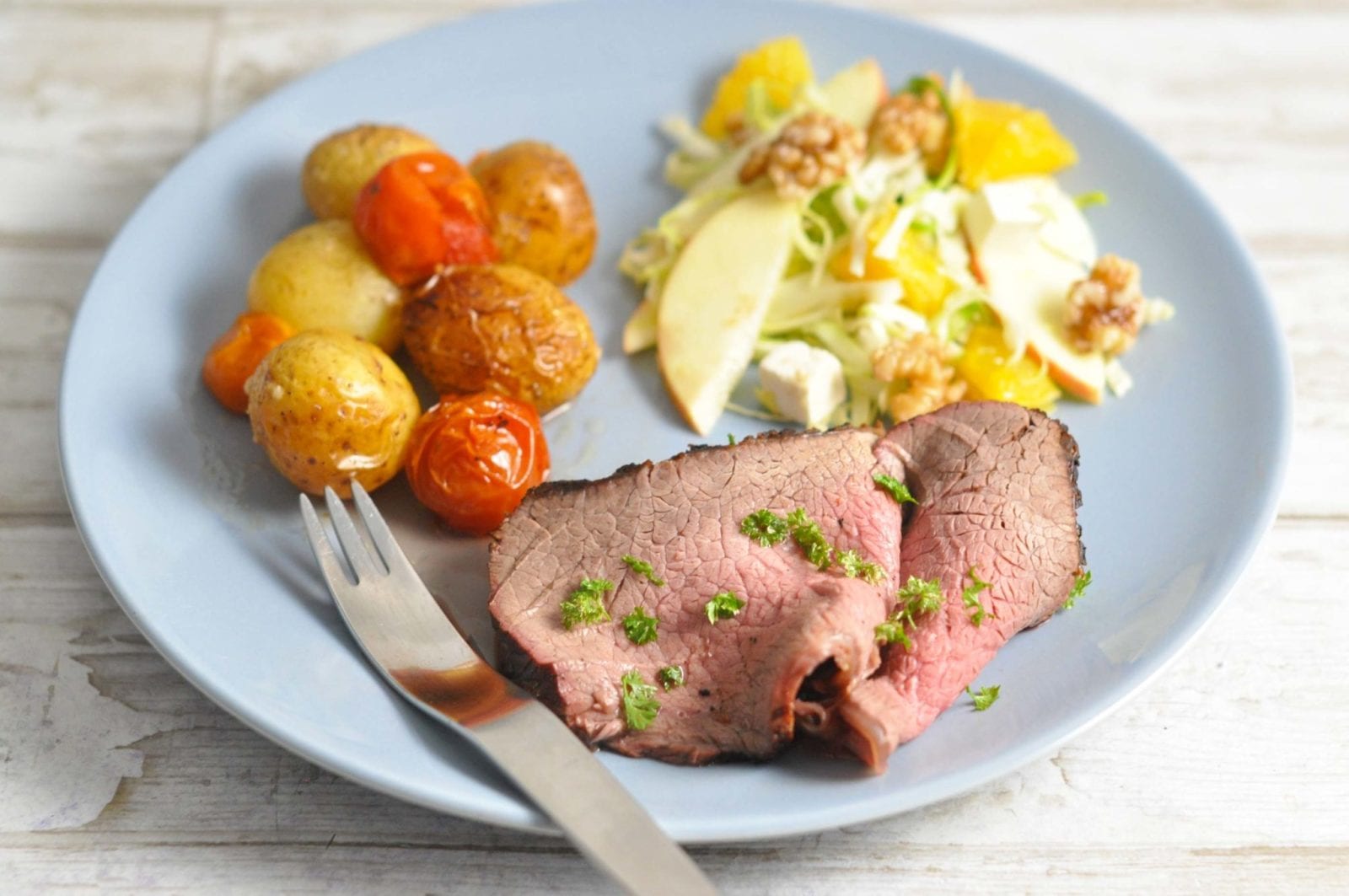 Culotte med spidskålssalat - lækker mad til gæsterne